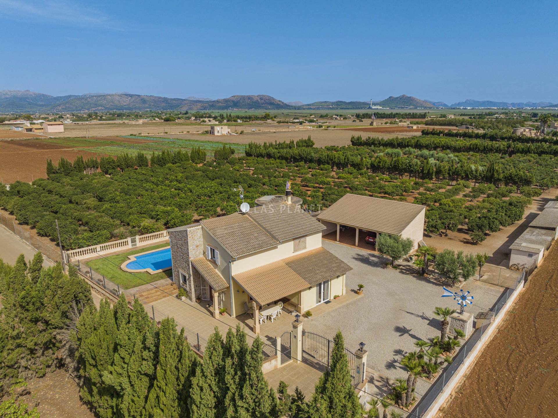 Planet Villas - Holiday villas in Mallorca (Majorca) - Alcudia